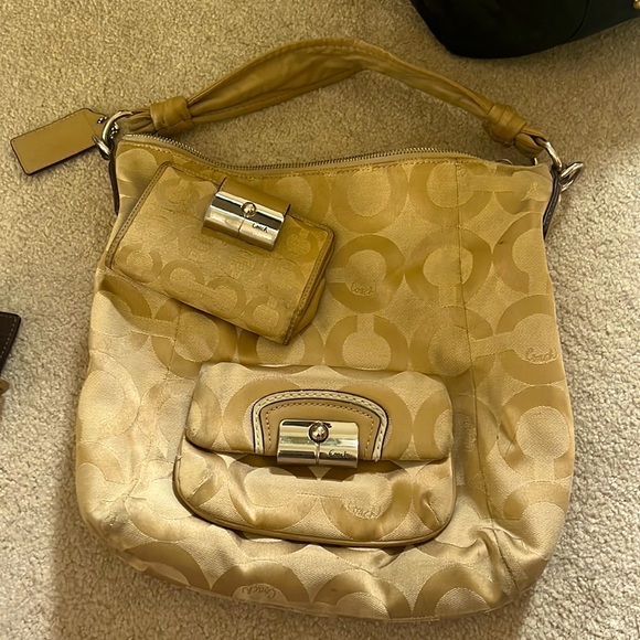 Coach | Bags | Coach Shoulder Bag Medium Size Includes Mini Wallet ...